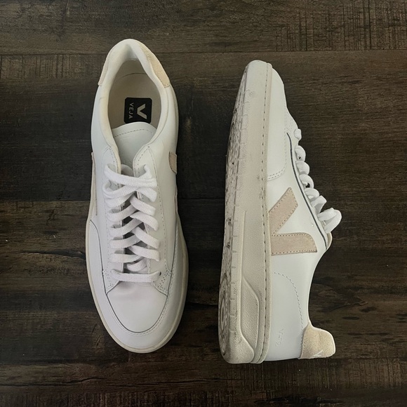 Veja | Shoes | Veja White Sneakers Minimalist Design | Poshmark